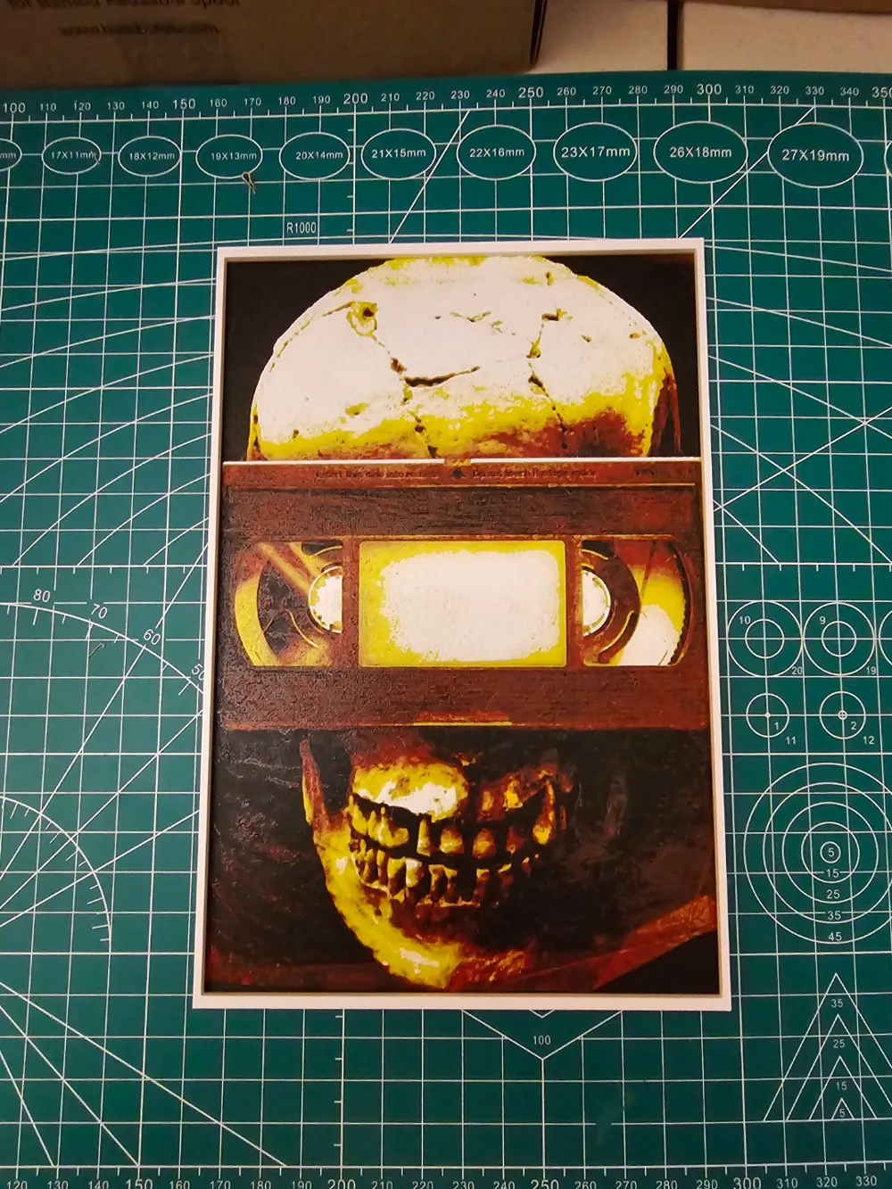 VHS Tape Skull - Hueforge Art by Lumpy3D - MakerWorld