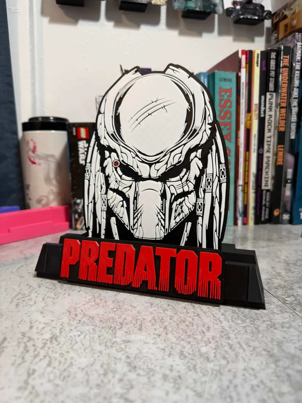 Predator Comic Book Kickstand – Display Stand - Free 3D Print Model ...