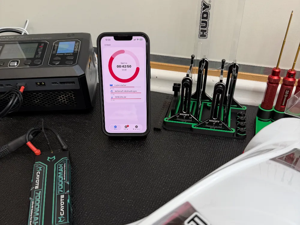 iPhone MagSafe Stand for RC Racing Pit Setup by VJ MakerWorld: Download ...