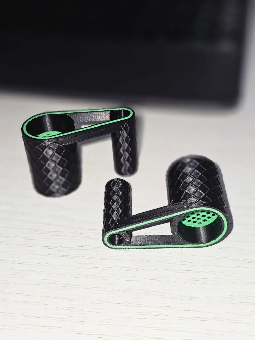 Monitor Riser / Lifter- Laptop Riser / Lifter by Barika MakerWorld ...