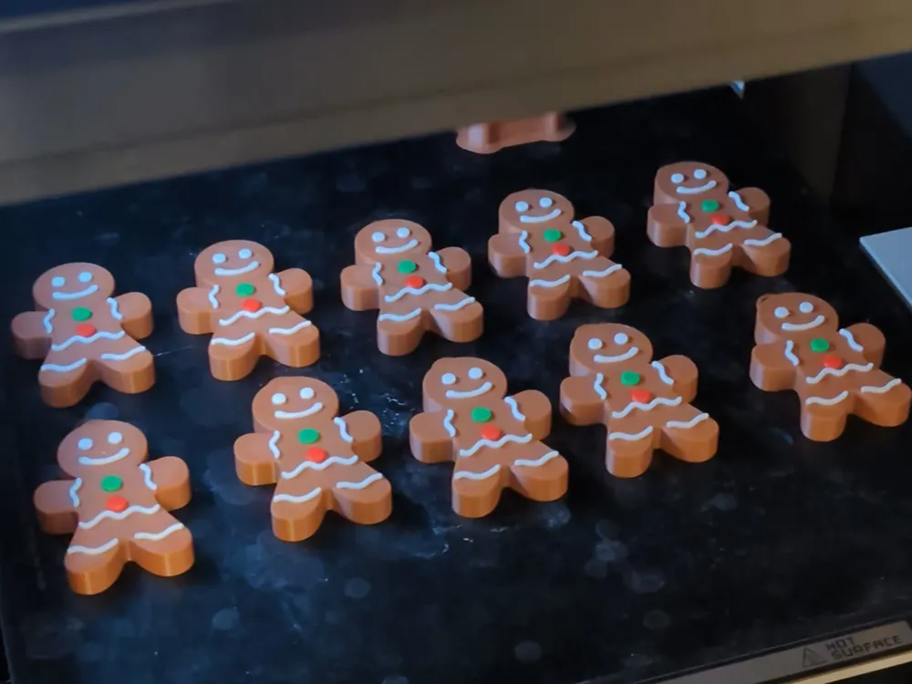 Gingerbread man keychain - Free 3D Print Model - MakerWorld
