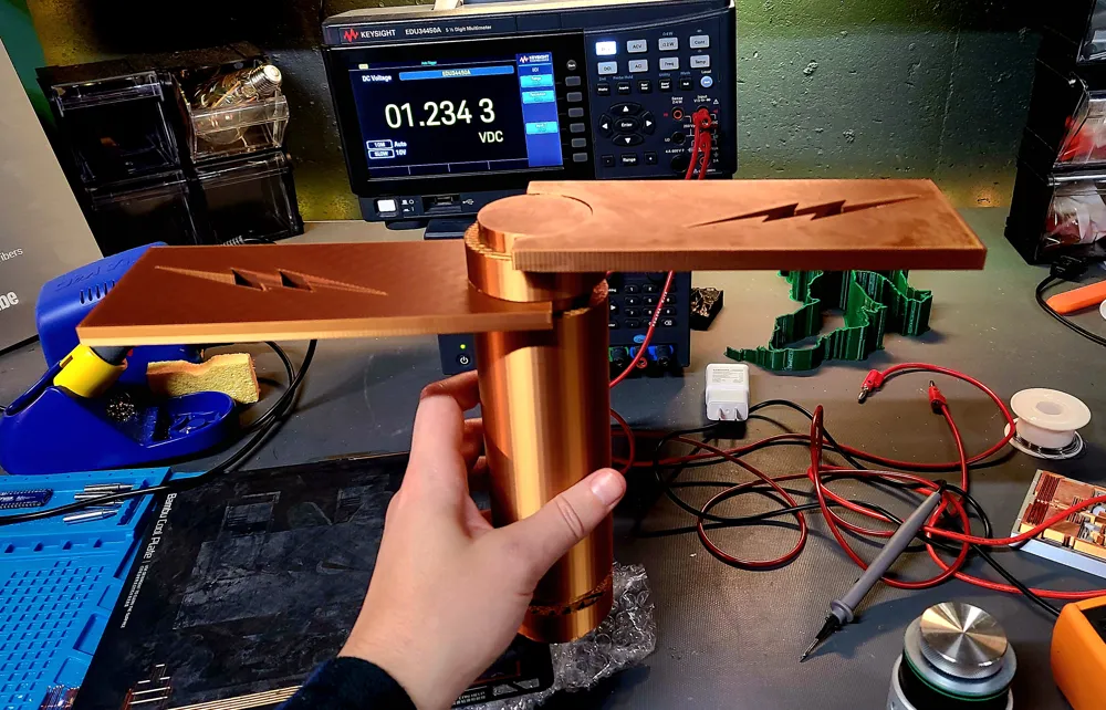 PCB VIA and traces (4 Layer) by Daniel Bogdanoff - MakerWorld