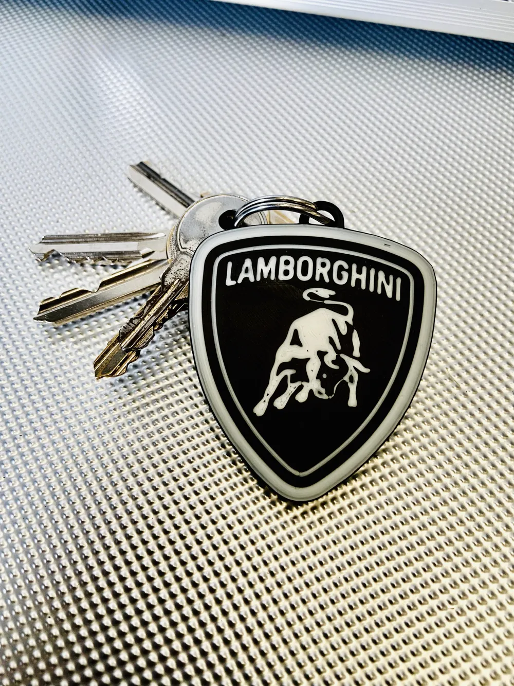Lamborghini Keychain - Free 3D Print Model - MakerWorld