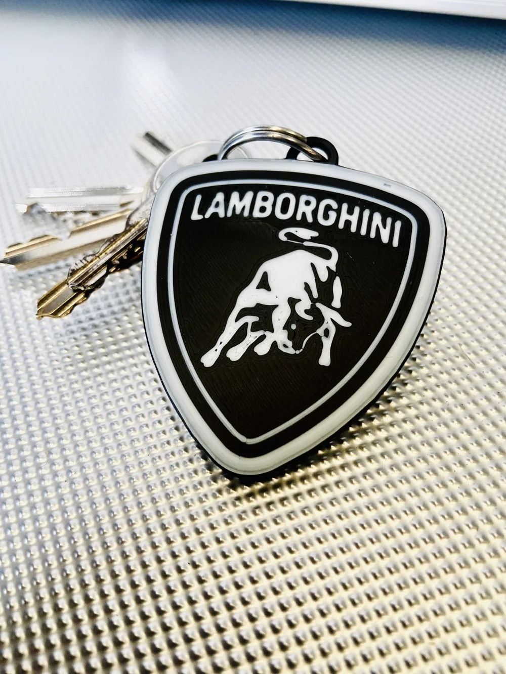 Lamborghini Keychain - Free 3D Print Model - MakerWorld