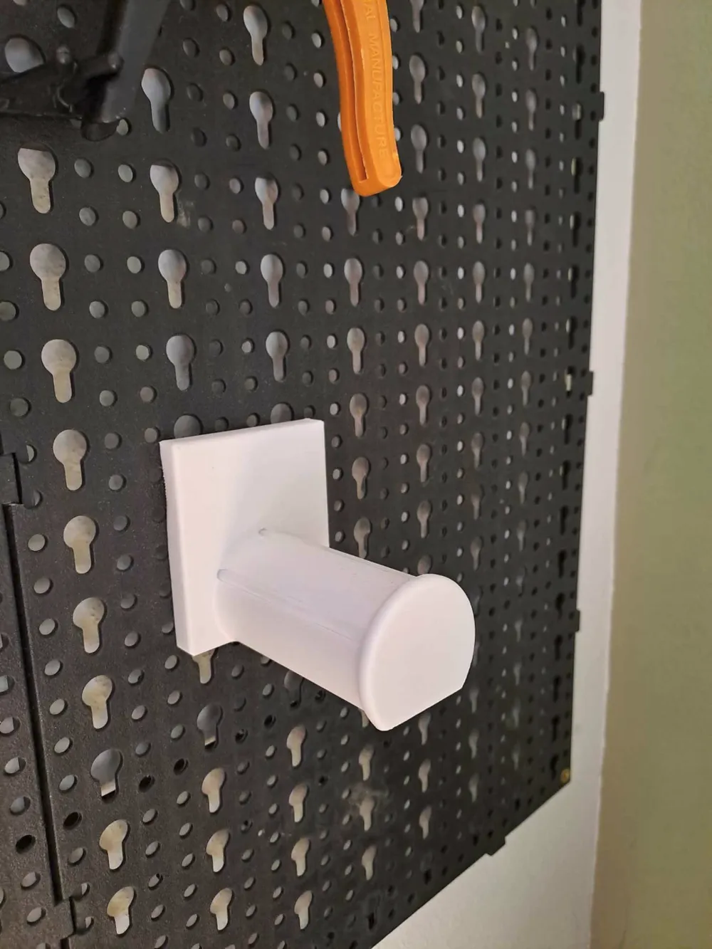 Lidl Pegboard Spool holder by Wenzel - MakerWorld