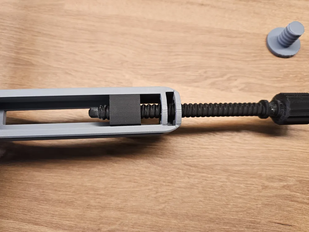 4-Way Vise attachment for modular clamp system by darioosz MakerWorld ...