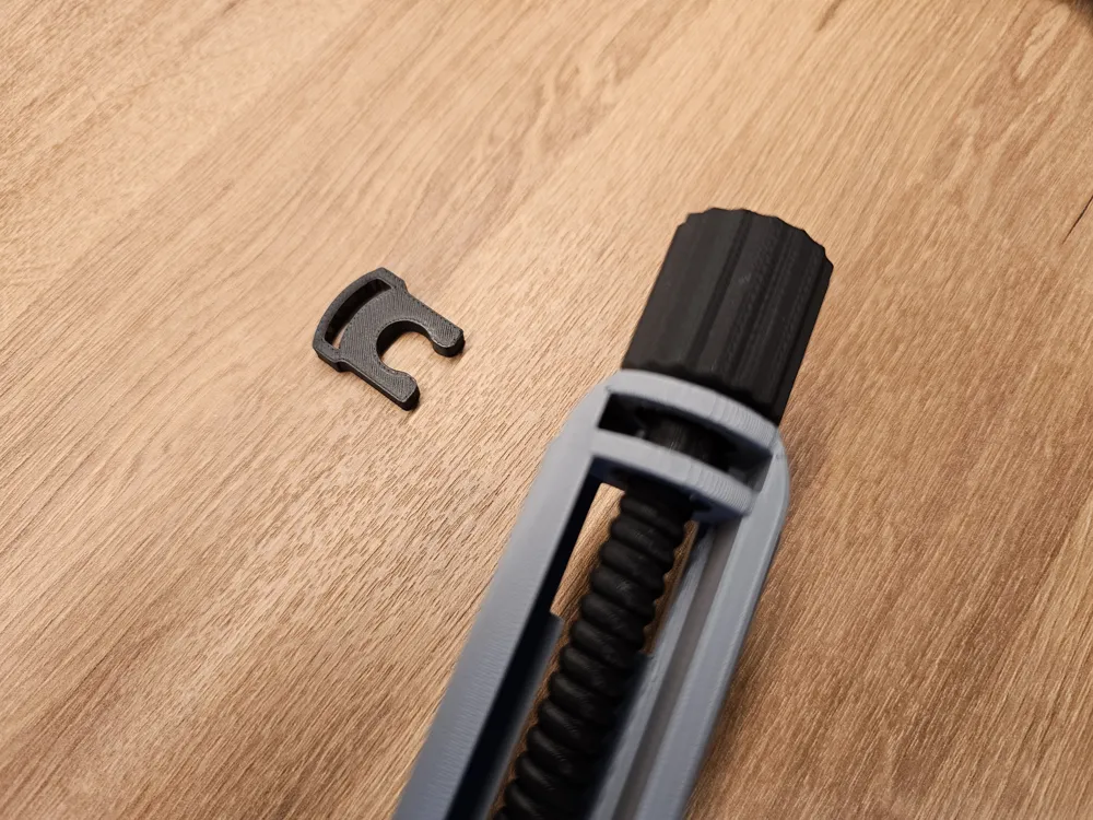 4-Way Vise attachment for modular clamp system by darioosz MakerWorld ...
