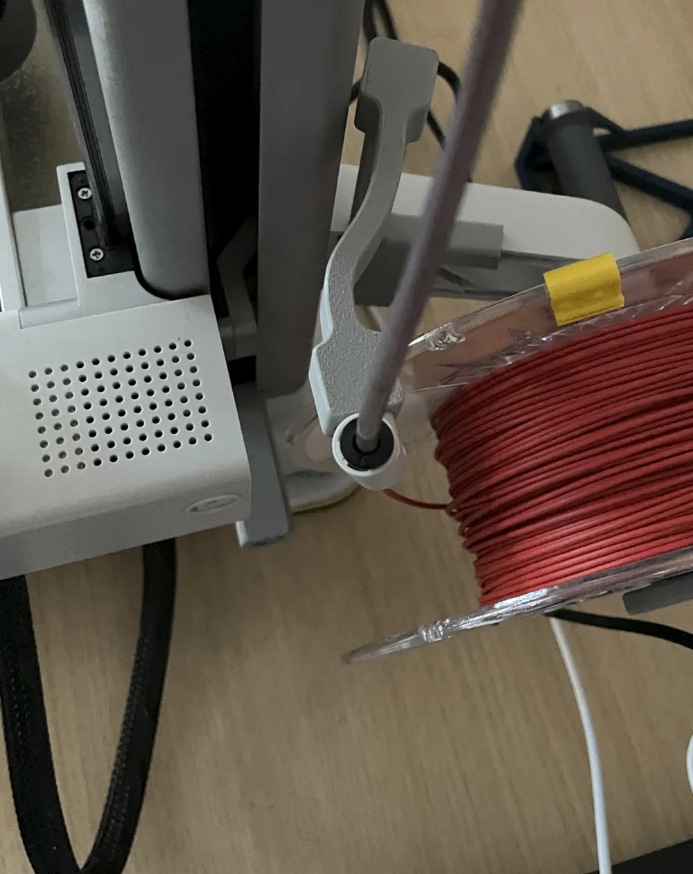 A1 mini Filament Guide (entangle free) Remixed by nordkapp - MakerWorld