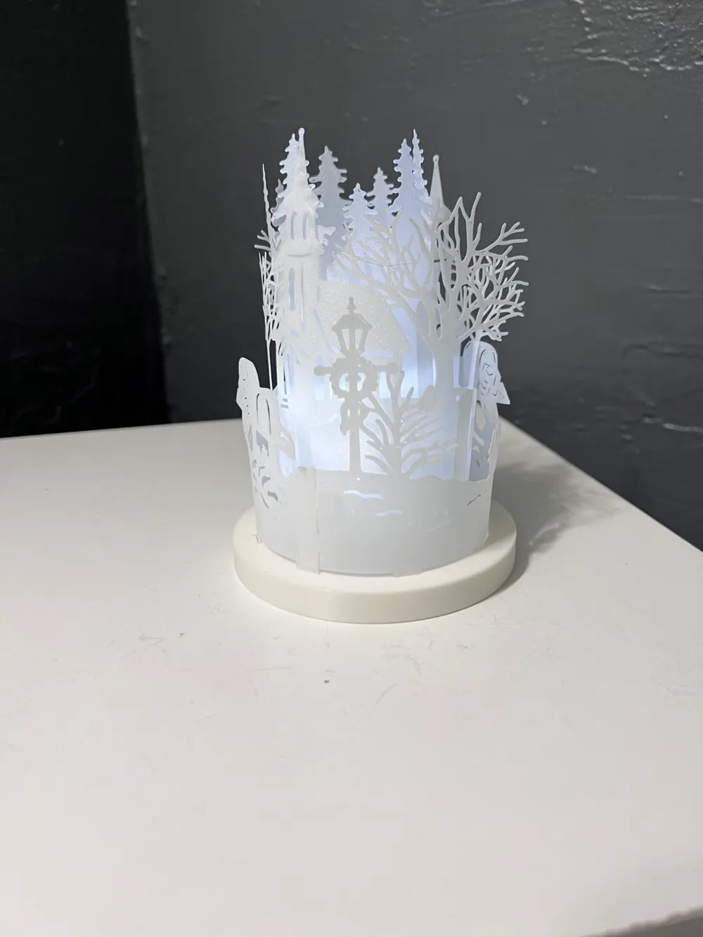 Christmas Scene Round Lantern by lindnjoe - MakerWorld