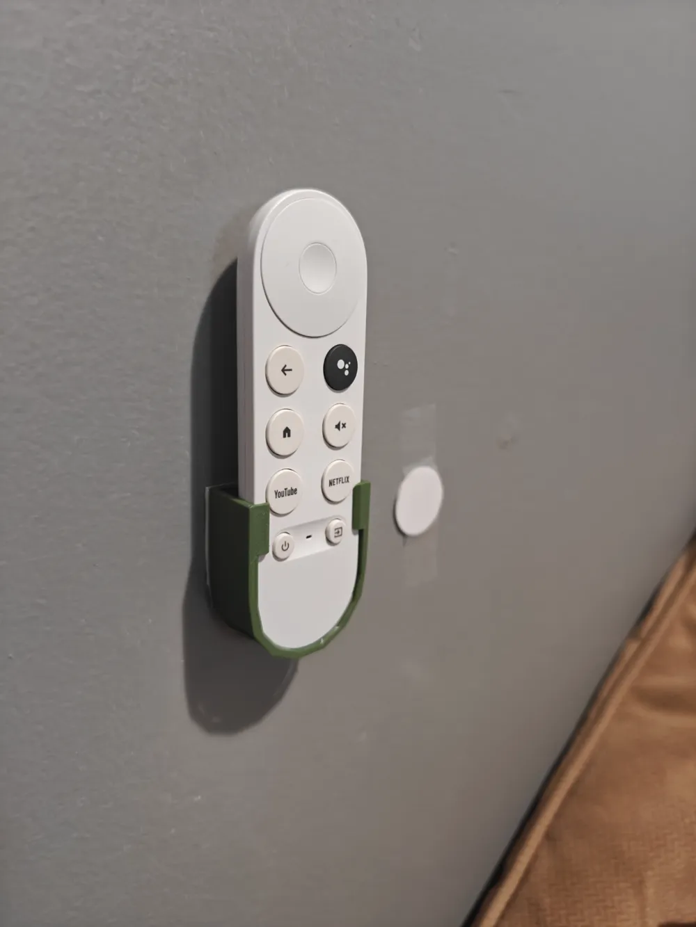Google TV remote wall mount by Dipish - MakerWorld