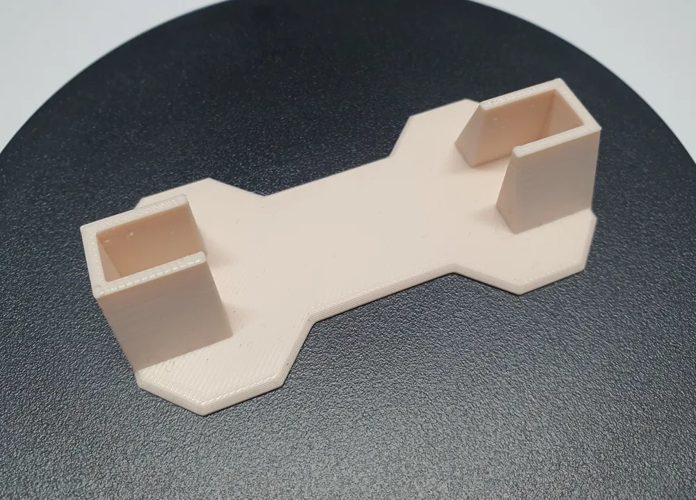 Enclosed Spool Holder / Drybox (2nd version) by warlogh MakerWorld ...