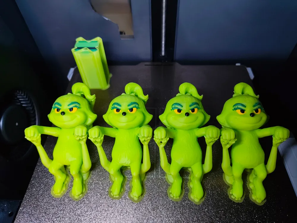 Monitor Grinch Girl - Free 3D Print Model - MakerWorld