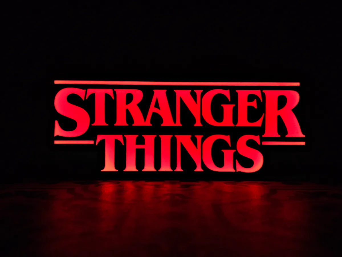 Letreiro Luminoso LED Stranger Things - Modelo gratuito para impressão ...