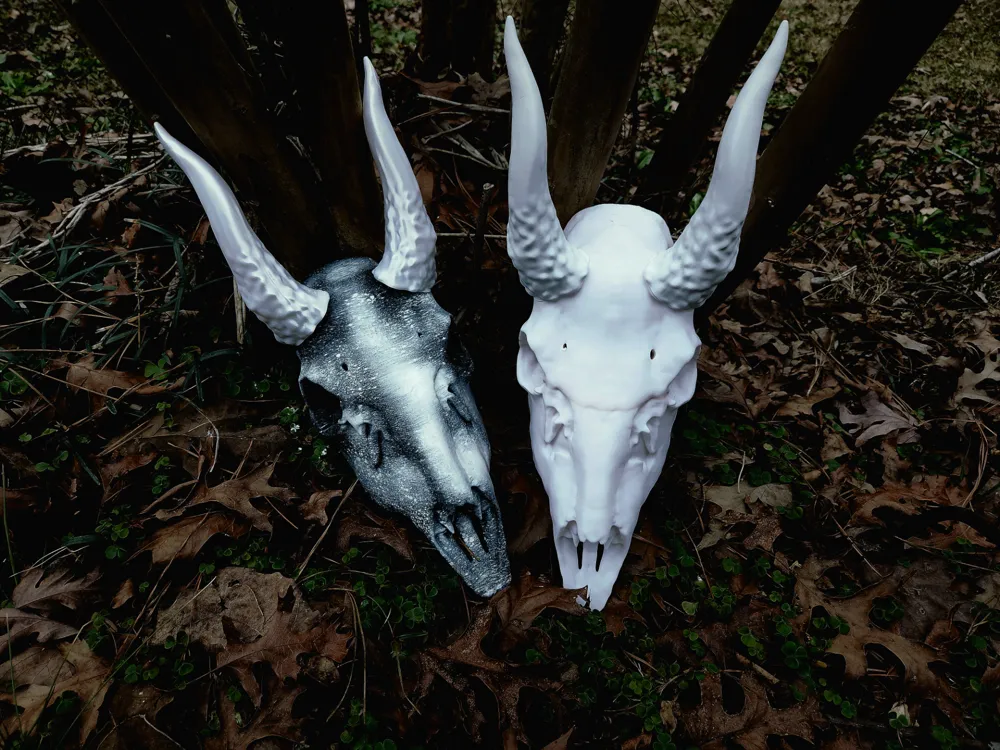 "Deer Skull Melee Gauntlets" Primitive Weapon by dtm247 - MakerWorld