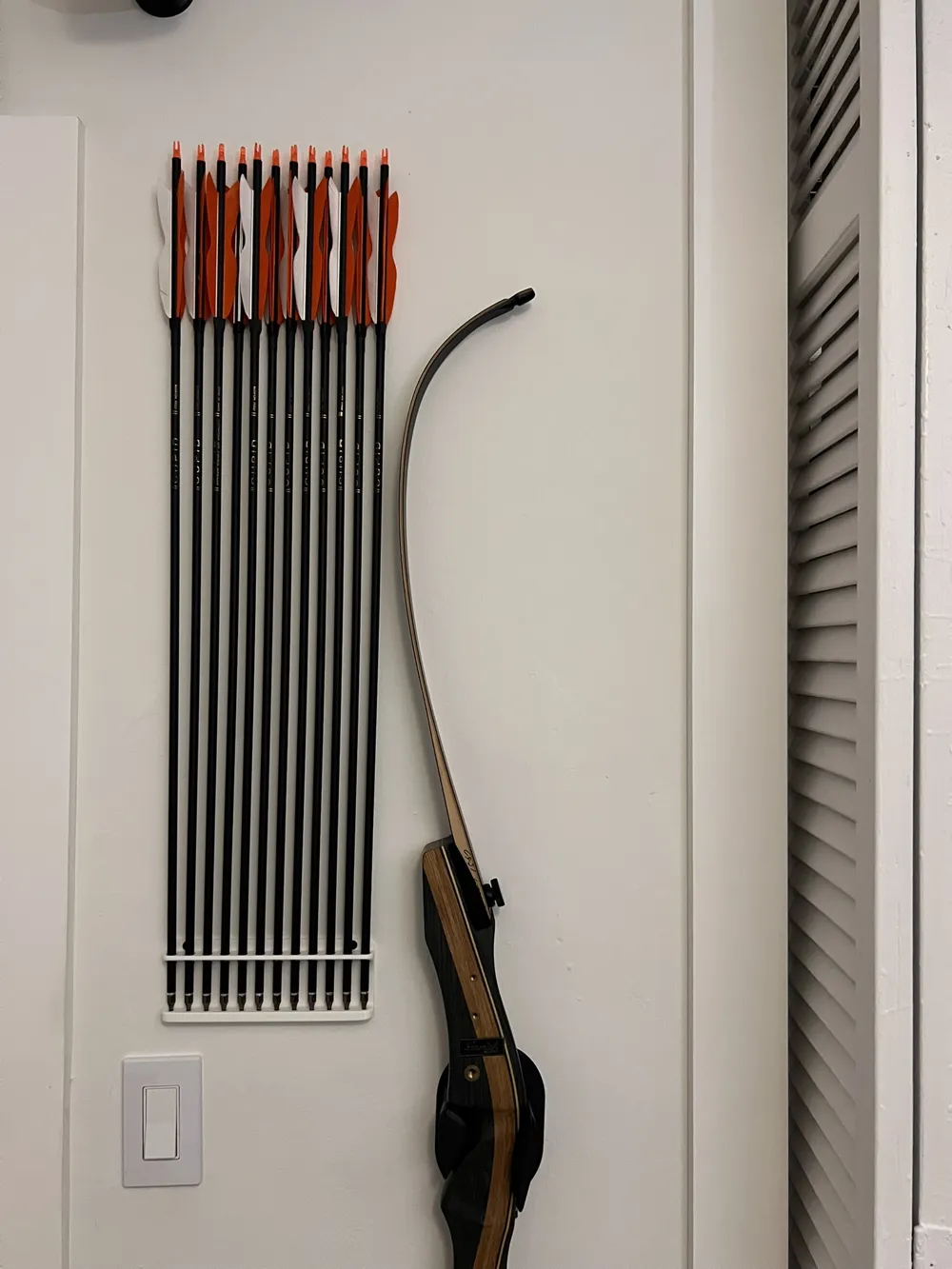 Arrow Wall Mount - 12 Arrows - Free 3D Print Model - MakerWorld