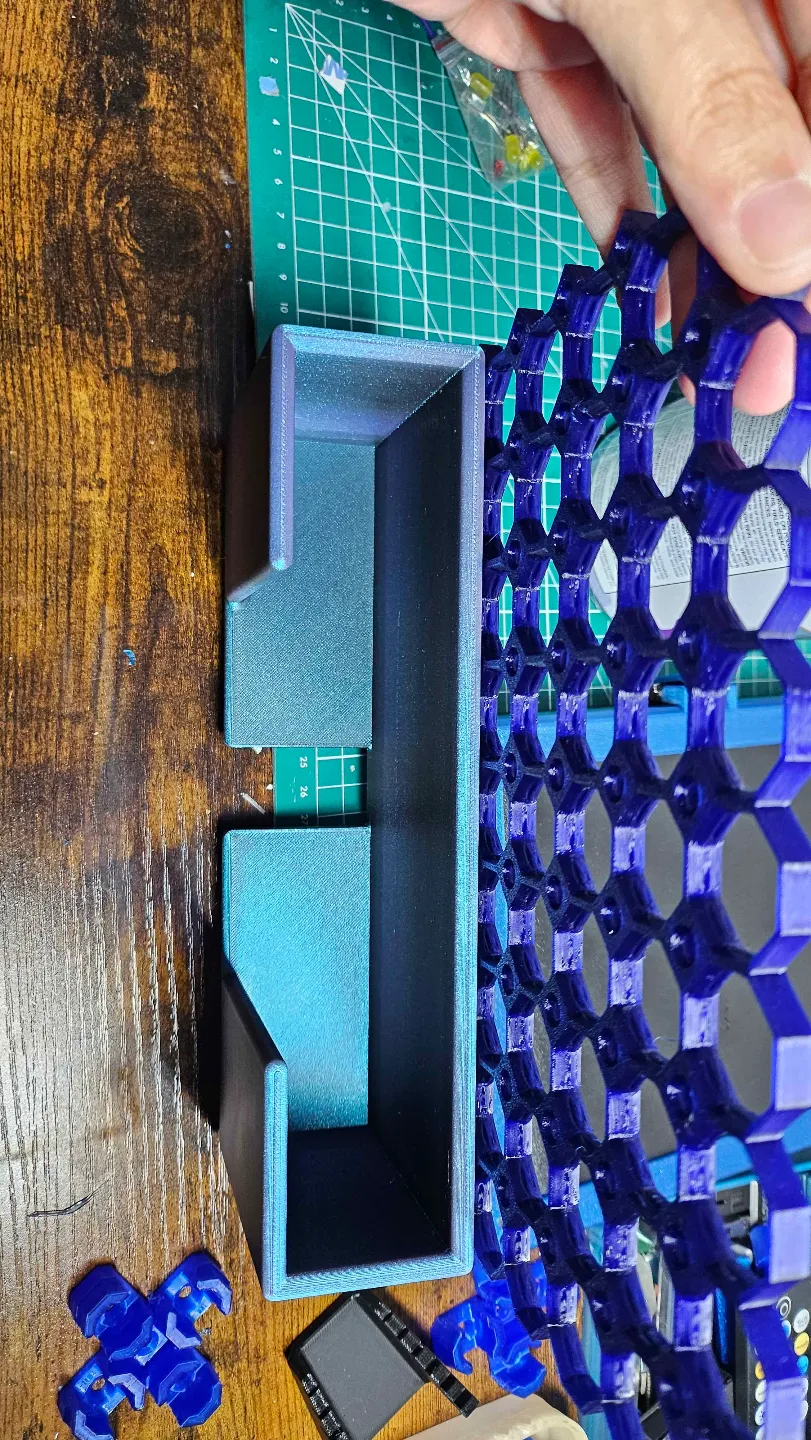 iFixit Manta Kit w/ Hinge Multiboard Mount by Invader_Akira MakerWorld ...