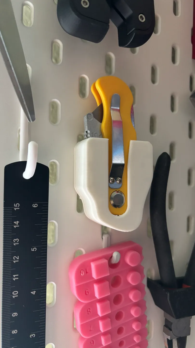 Utility Knife Holder Magnet/HSW/Skadis/M. Board/#6 by Sean Ryle ...