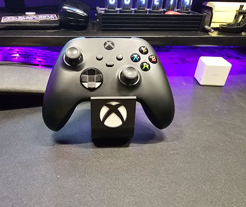 Xbox One Controller Stand by Minas_Elef - MakerWorld
