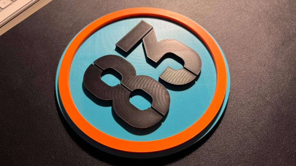 Race Number 83 - Gulf Style - Startnummer by SoapmanBa83 - MakerWorld