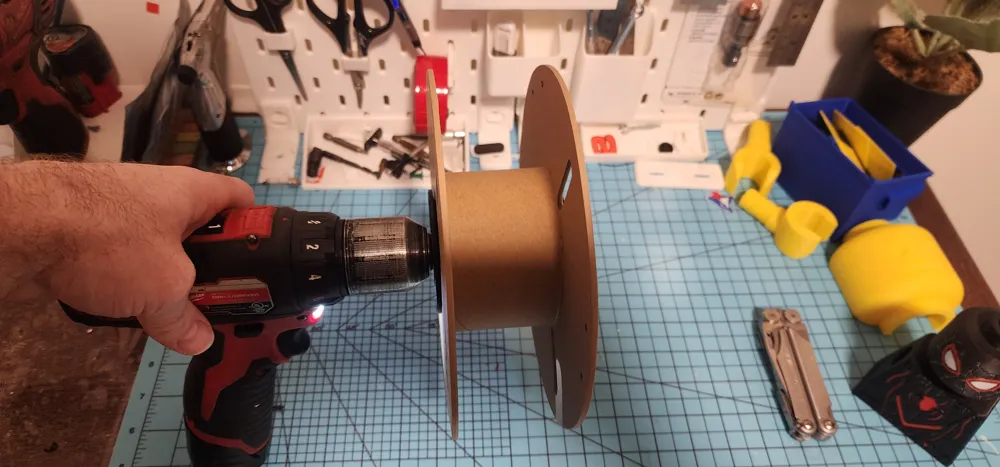 Simple spool rewinder - Free 3D Print Model - MakerWorld
