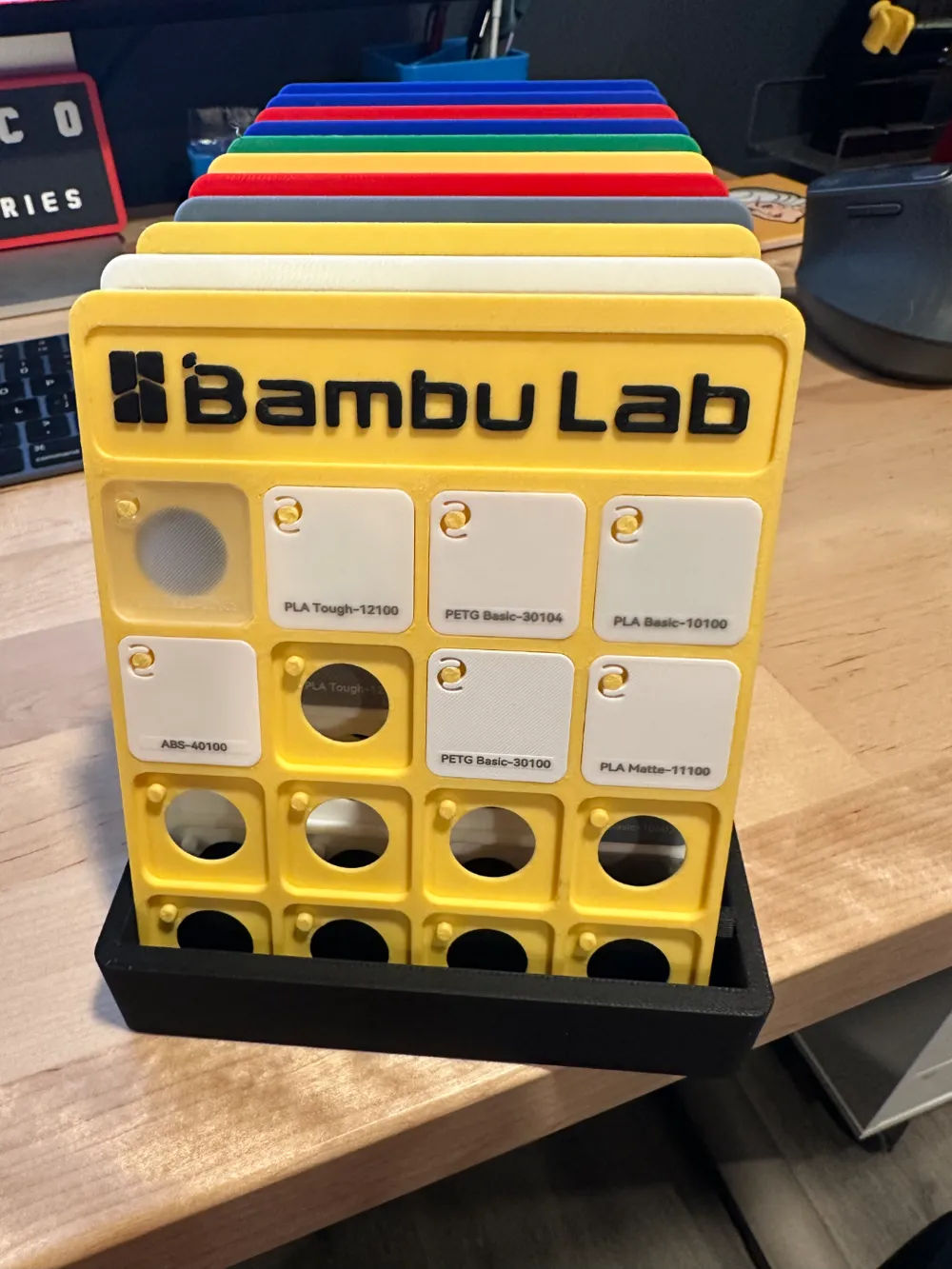 Bambu lab swatch holder by mallojoe - MakerWorld