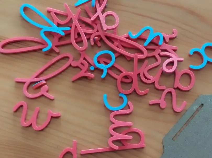 Montessori French Cursive Letters Remixed by William.SC65 MakerWorld ...