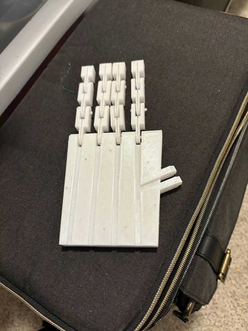 Prosthetic hand - Free 3D Print Model - MakerWorld