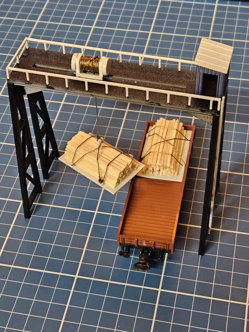 Grúa pórtico 1:87 con cabrestante funcional (escala HO) - Modelo de ...