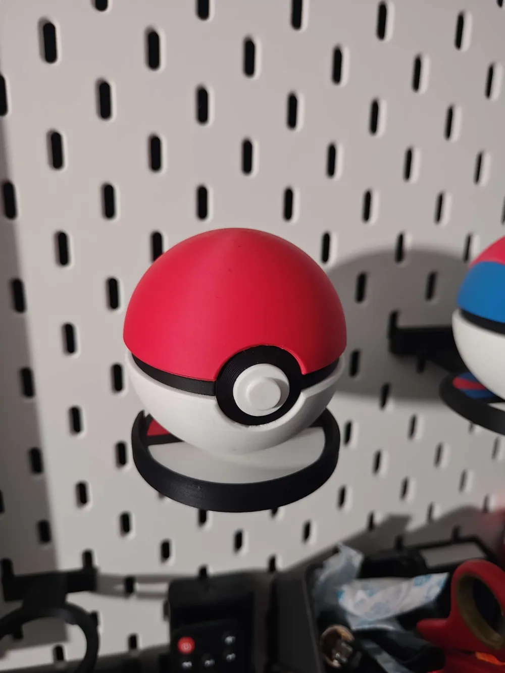 Poké Ball Stand N3D v2.0 - No AMS by EXEDouble MakerWorld: Download ...