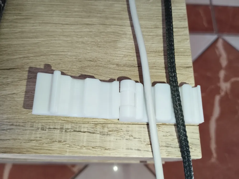 Print-in-Place Cable Holder by Printify Threedee - MakerWorld
