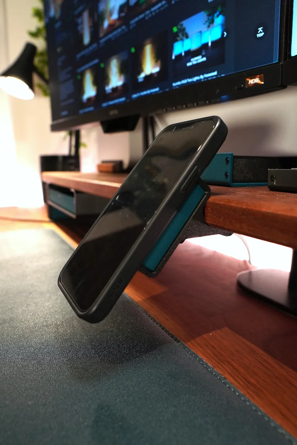 Magsafe Desk Shelf Mount By Foxwood by Foxwood MakerWorld: Download ...