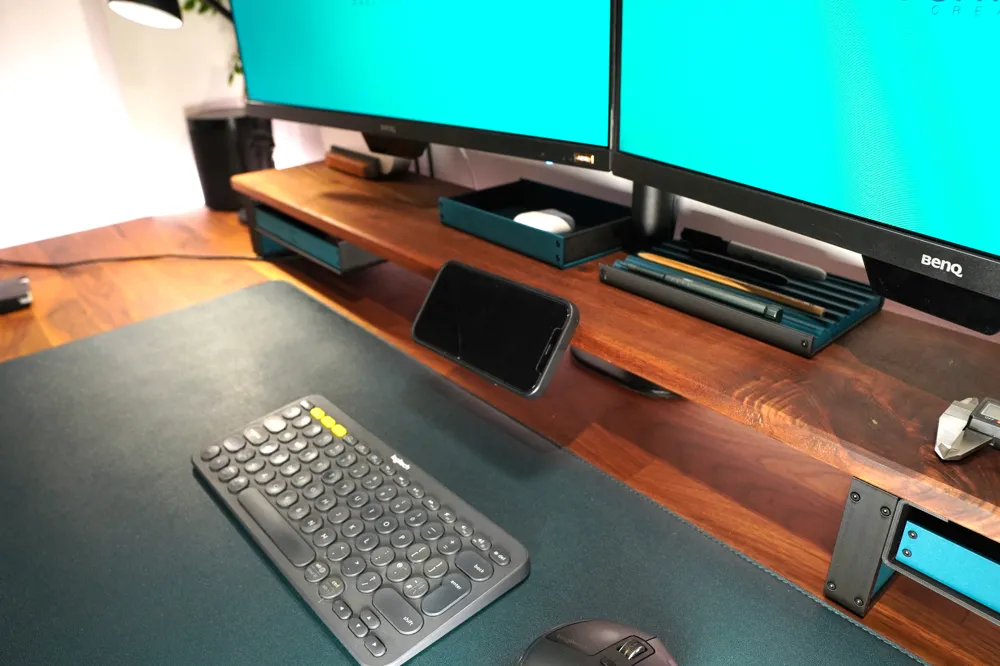 Magsafe Desk Shelf Mount By Foxwood by Foxwood MakerWorld: Download ...