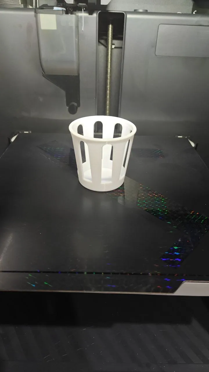 Glass holder by alessiopellerito90 - MakerWorld