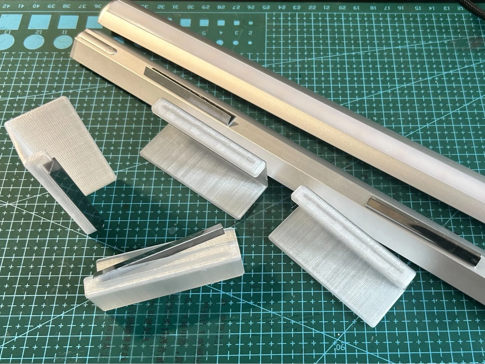 Clips for Fixing Magnetic Plates on Bookshelves by techeditor - MakerWorld