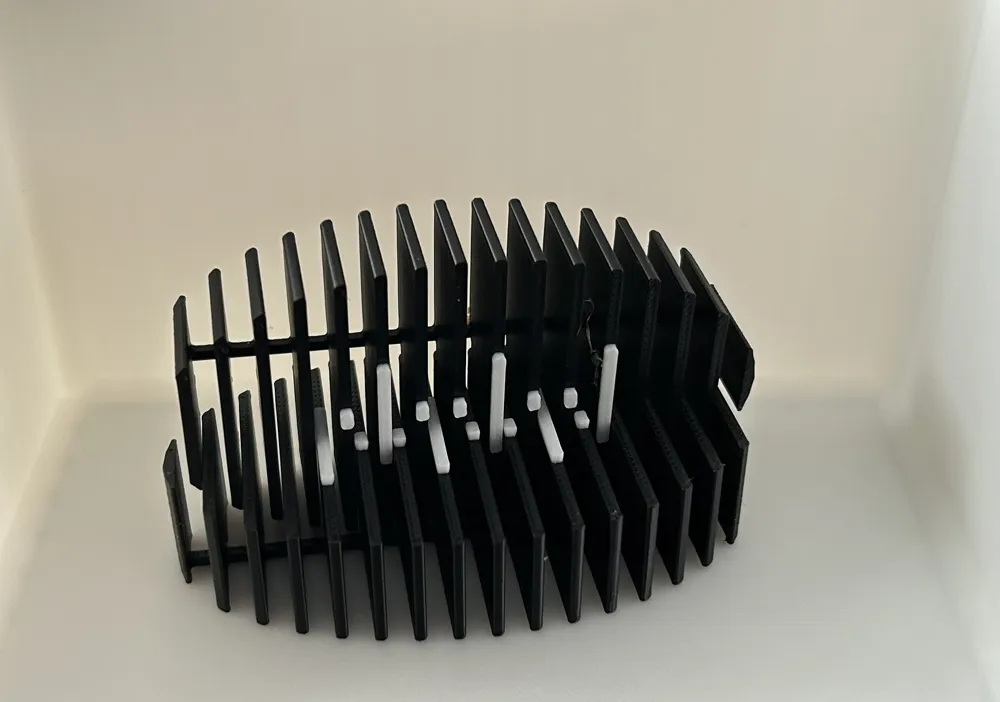 Quantum Football Fidget - Free 3D Print Model - MakerWorld
