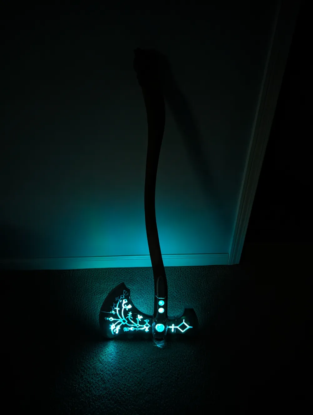 Leviathan Axe (Light up) Remixed by BewareDeathclaws - MakerWorld