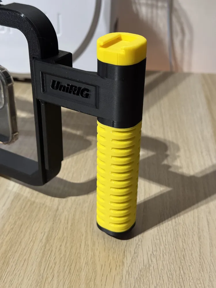 UniRIG - phone cage for video recording by Dnx3D MakerWorld: Download Free 3D Models