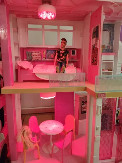 Lamp Barbie House / Lampe by 3D-Print-Bunker MakerWorld: Download Free ...