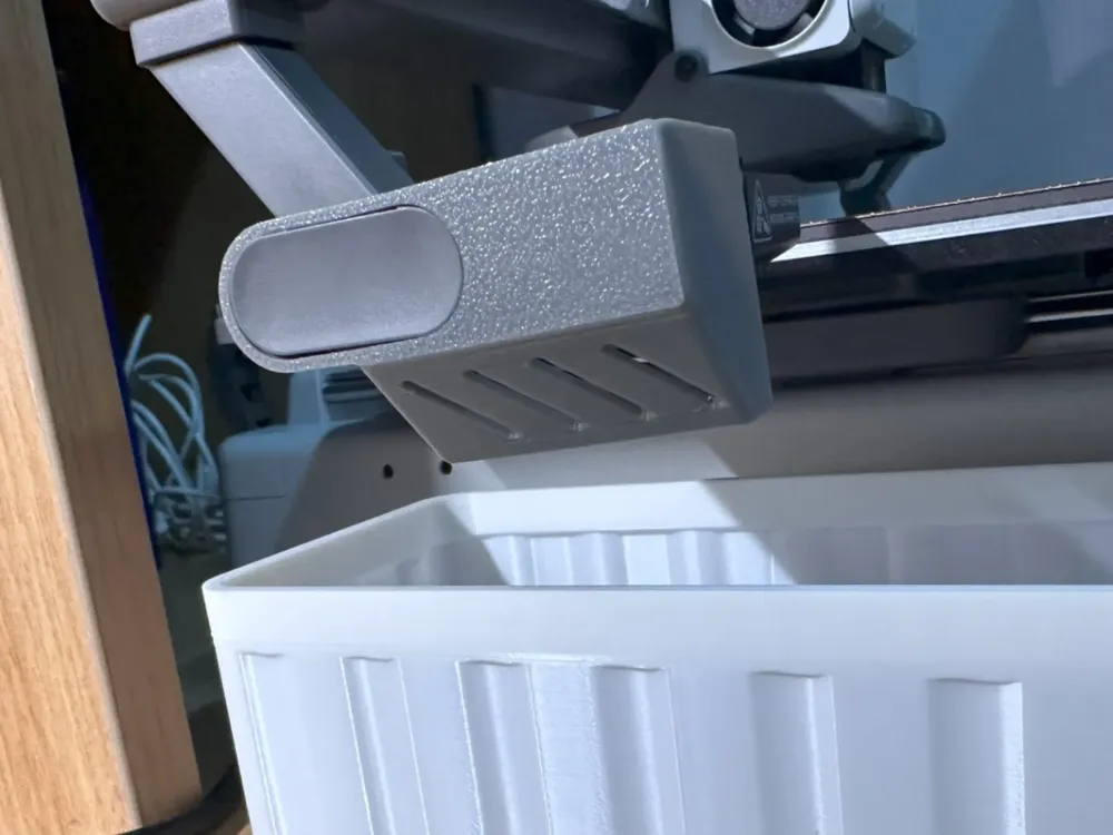 Inclined Bambu Lab Poop Stop (for A1 mini and A1) by 大魔王 - MakerWorld