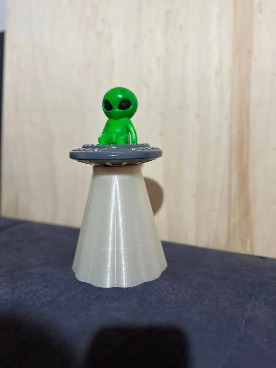 Alien Lamp by impietro - MakerWorld