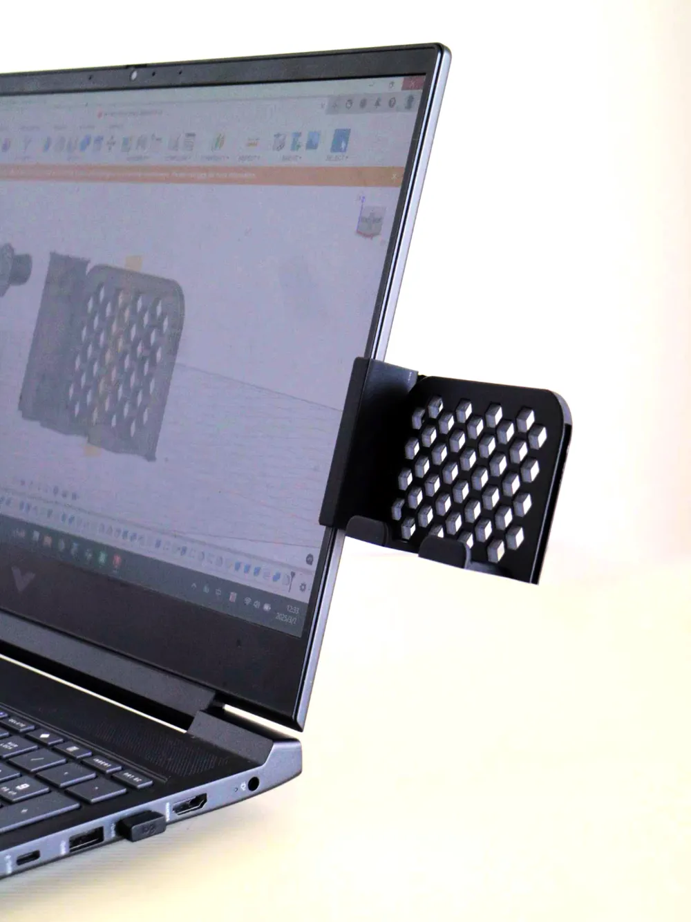Monitor Phone Holder - Free 3D Print Model - MakerWorld