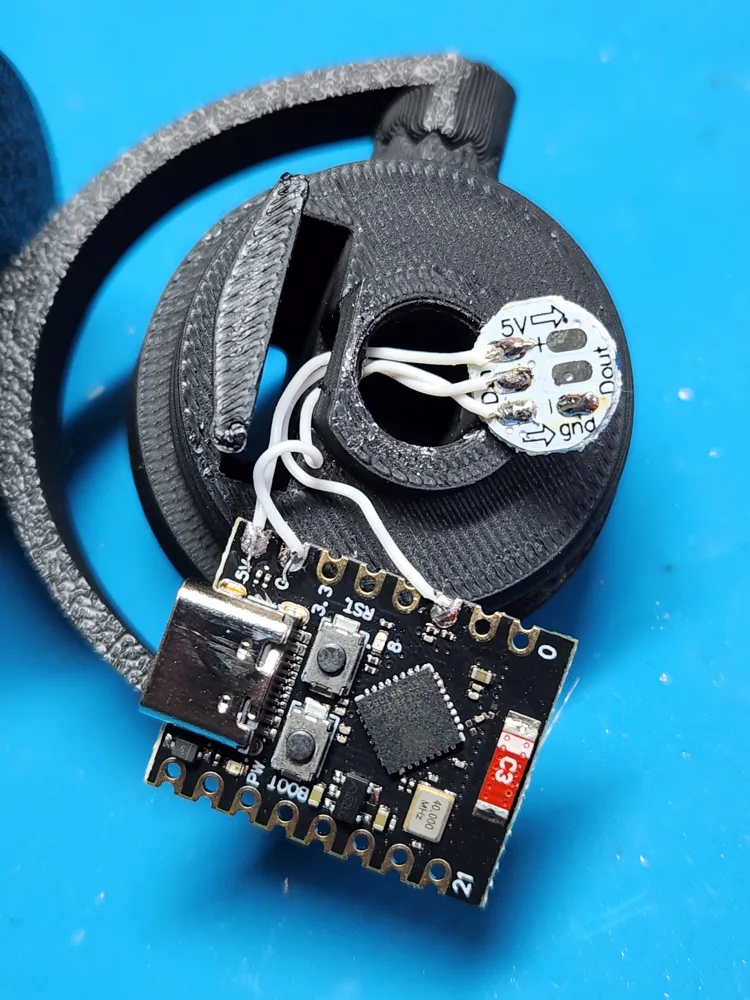 Mini Spotlight halogen. Remotely controlled! by Keralots MakerWorld ...