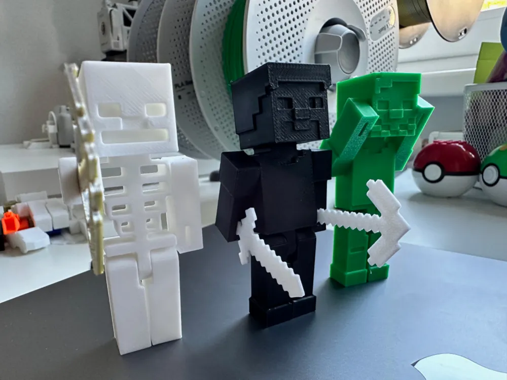 Minecraft Steve Moving Hands Legs Print in Place by Zdenek MakerWorld ...