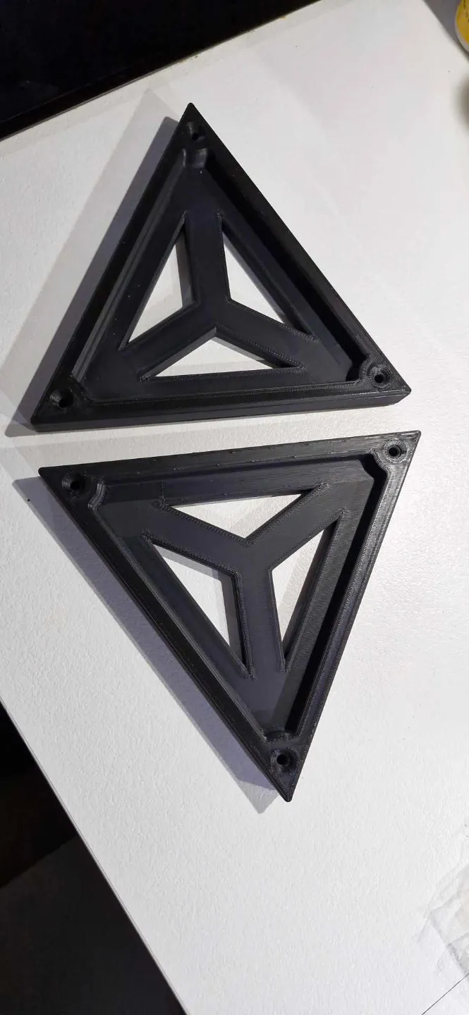 Door painting triangles (pair) 200mm by DJ-Jenks - MakerWorld