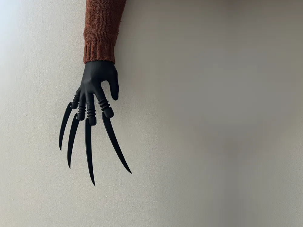 Nightmare Claw by Stefano MakerWorld: Download Free 3D Models