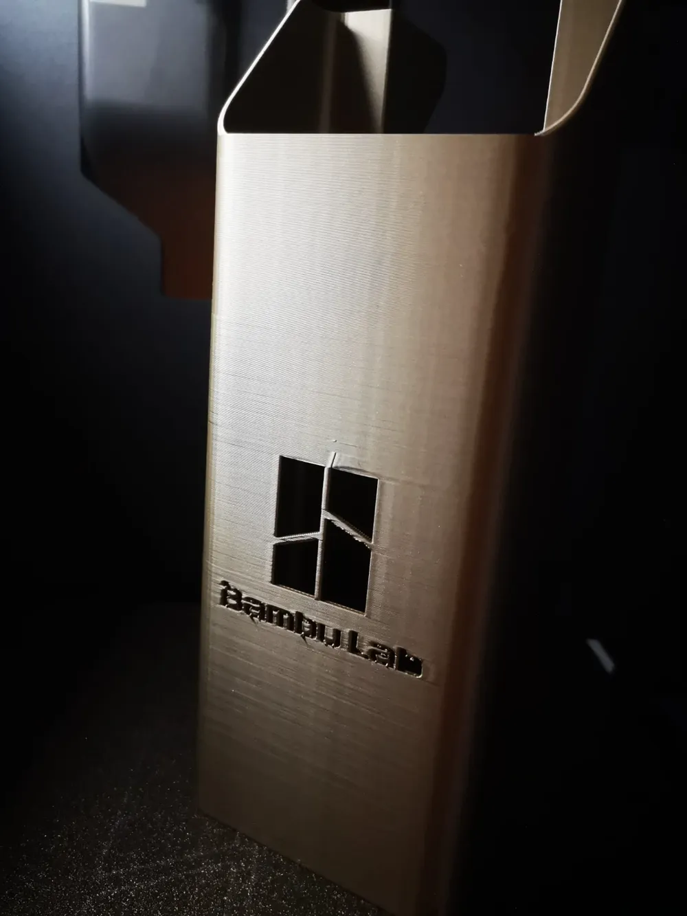 P1S Poop Bucket with Bambu Lab Logo Remixed by Ticowu11 - MakerWorld