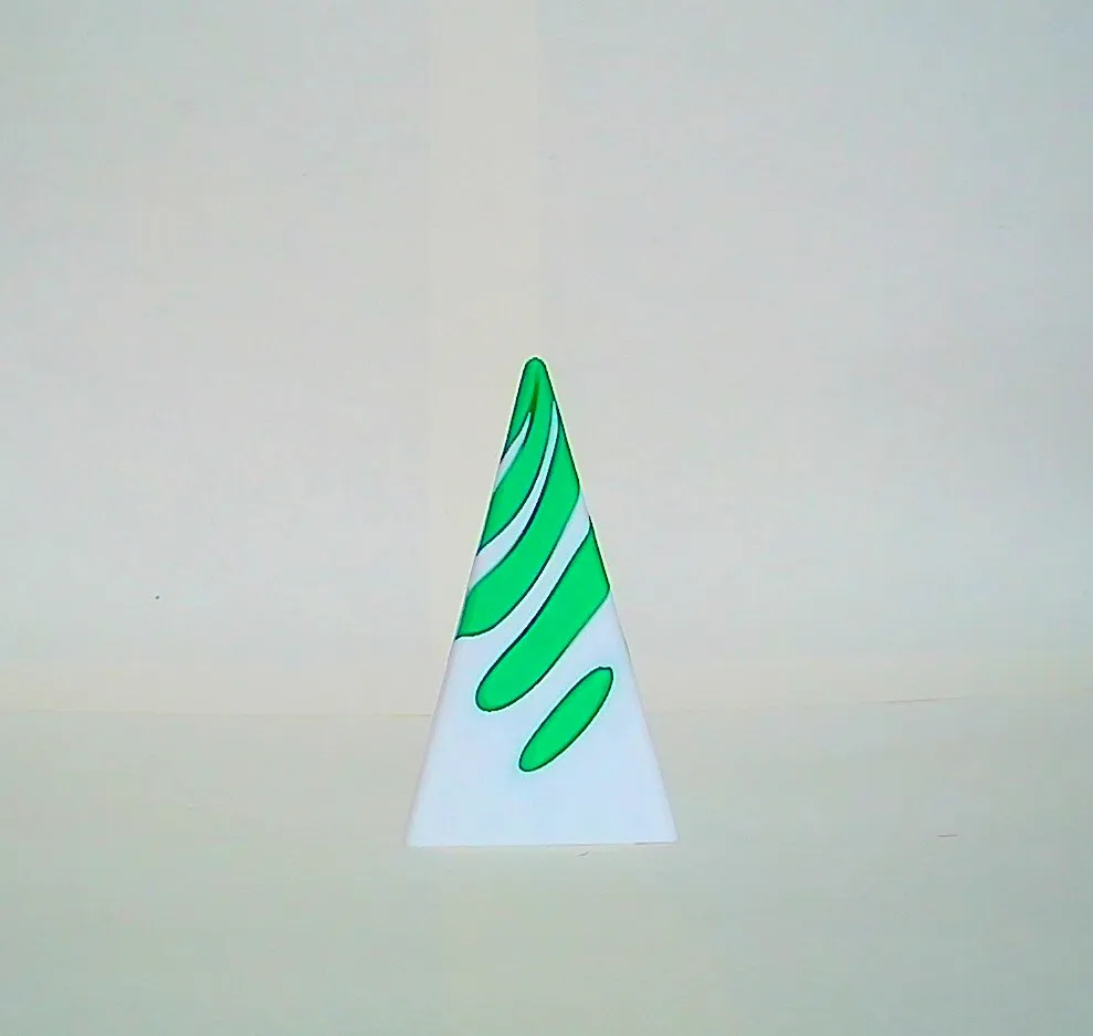 Spiral Passthrough Pyramid Vortex Fidget - Free 3D Print Model - MakerWorld