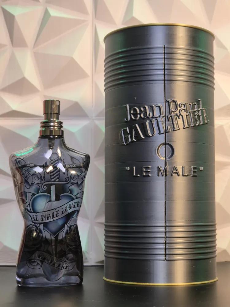 Jean Paul Gaultier Folding door display box - Free 3D Print Model ...