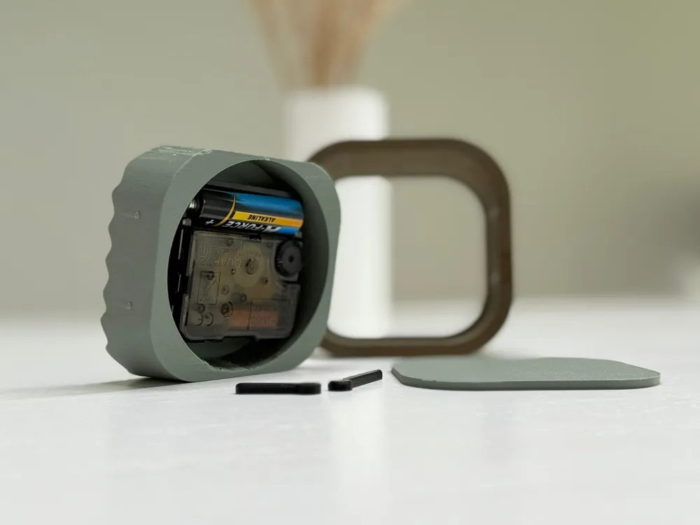 Wavy Clock by SabreDesign MakerWorld: Download Free 3D Models