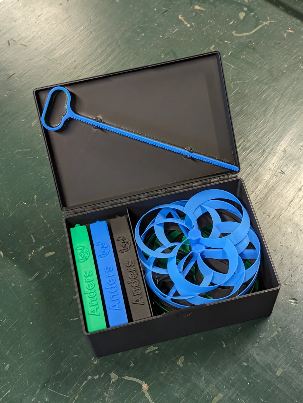 Strong Flying Propeller -- Box for 3 Sets Remixed by CPTinkerDude ...